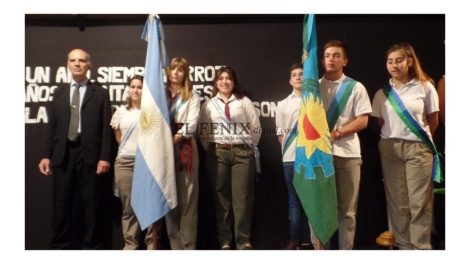 Diplomas y Medallas a 7 egresados de la Escuela Agraria